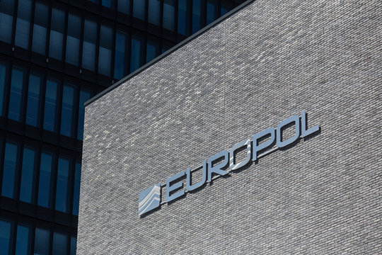 Europol Bilder – Durchsuchen 4,528 Archivfotos, Vektorgrafiken und ...