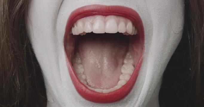 Mouth Wide Open」の写真素材 264件の無料イラスト画像 Adobe Stock