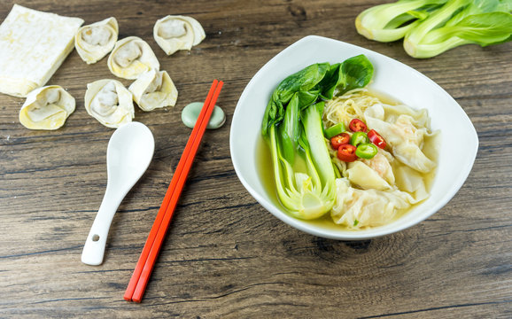 รูปภาพHuntun – เลือกดูภาพถ่ายสต็อก เวกเตอร์ และวิดีโอ16,323 | Adobe Stock