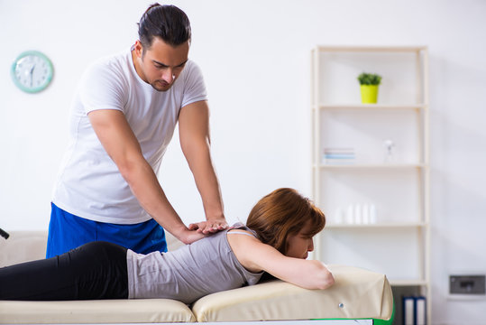 Massagist bilder – Bläddra bland 7,246 stockfoton, vektorer och videor ...