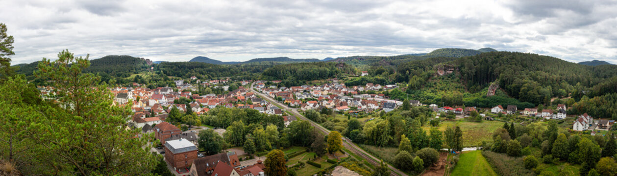 รูปภาพWasgau – เลือกดูภาพถ่ายสต็อก เวกเตอร์ และวิดีโอ1,022 | Adobe Stock