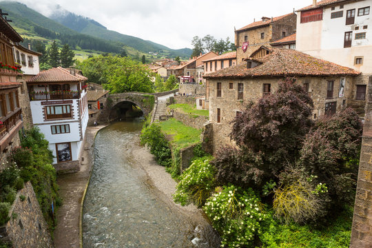 Potes Images – Browse 2,187,517 Stock Photos, Vectors, and Video ...