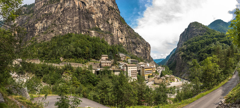 Gondo Bilder – Durchsuchen 100 Archivfotos, Vektorgrafiken und Videos ...