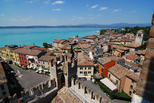 Ionengitter Bilder – Durchsuchen 158 Archivfotos, Vektorgrafiken und ...