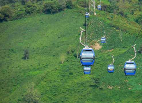 รูปภาพTelecabin – เลือกดูภาพถ่ายสต็อก เวกเตอร์ และวิดีโอ260 | Adobe Stock