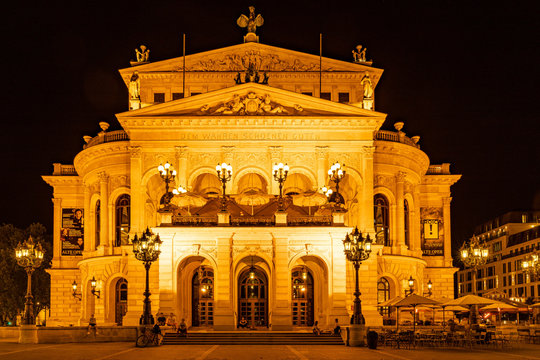 "Alte Oper" Bilder – Durchsuchen 469 Archivfotos, Vektorgrafiken und ...