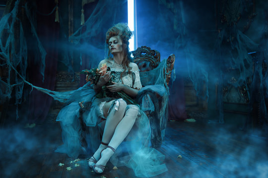 Scary Lady Images – Browse 91,907 Stock Photos, Vectors, and Video ...