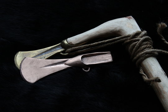 Kriegsaxt bilder – Bläddra bland 113 stockfoton, vektorer och videor ...