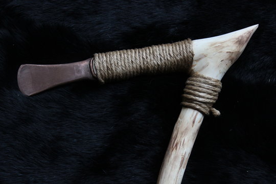 Kriegsaxt bilder – Bläddra bland 113 stockfoton, vektorer och videor ...