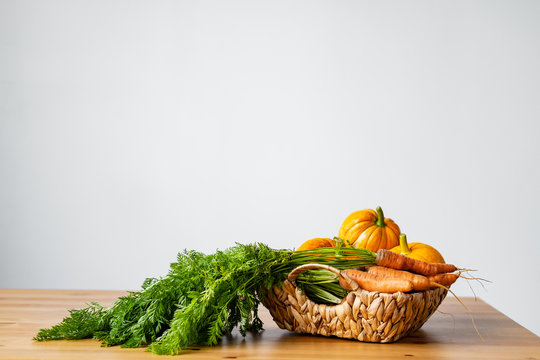 Erntedankkorb Bilder – Durchsuchen 1,111 Archivfotos, Vektorgrafiken ...