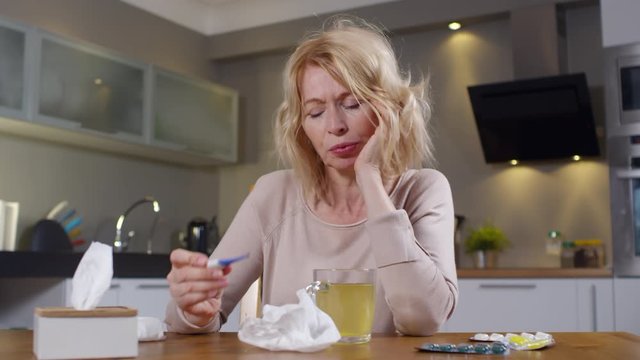 Wincing Images – Parcourir 6,880 le catalogue de photos, vecteurs et ...