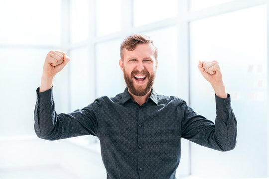 Siegerpose Bilder – Durchsuchen 24,502 Archivfotos, Vektorgrafiken und ...