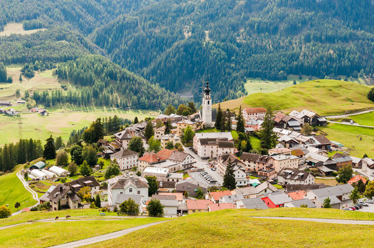 รูปภาพEngadin – เลือกดูภาพถ่ายสต็อก เวกเตอร์ และวิดีโอ21,041 | Adobe Stock