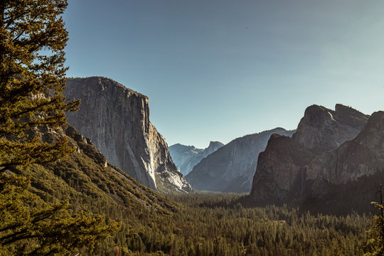Swartberge Bilder – Durchsuchen 3,073 Archivfotos, Vektorgrafiken und ...
