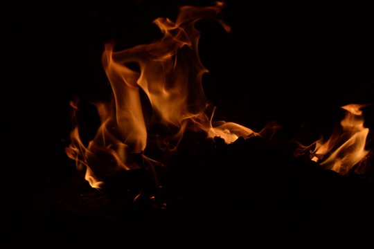 รูปภาพFuego – เลือกดูภาพถ่ายสต็อก เวกเตอร์ และวิดีโอ44,426 | Adobe Stock