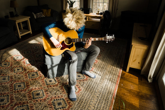 1,143,637 件の最適な 髪を結う 画像、ストック写真、ベクター | Adobe Stock