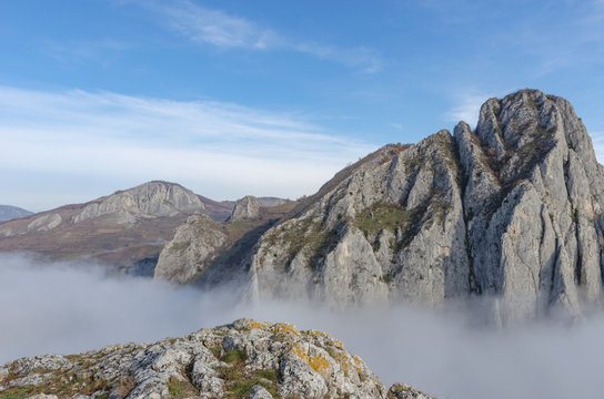 Valisoara - Images et vidéos libres de droits | Adobe Stock