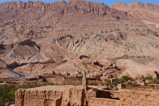 Tarimbecken Bilder – Durchsuchen 296 Archivfotos, Vektorgrafiken und ...