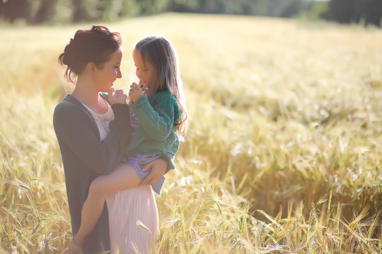 4,211,376 BEST Motherhood IMAGES, STOCK PHOTOS & VECTORS | Adobe Stock