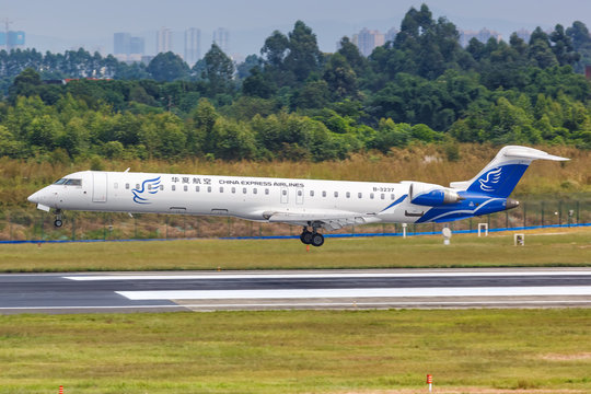 「Crj-900」の画像 - 107 件の Stock 写真、ベクターおよびビデオ | Adobe Stock