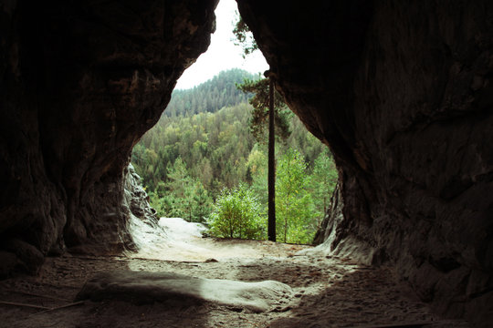 รูปภาพKaverne – เลือกดูภาพถ่ายสต็อก เวกเตอร์ และวิดีโอ957 | Adobe Stock