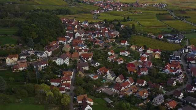 Albersweiler Bilder – Durchsuchen 43 Archivfotos, Vektorgrafiken und ...