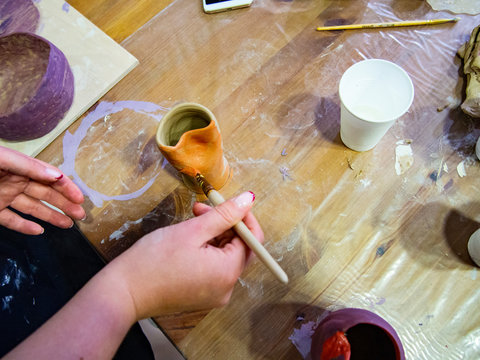 Engobe bilder – Bläddra bland 340 stockfoton, vektorer och videor ...