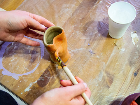 Engobe Bilder – Durchsuchen 171 Archivfotos, Vektorgrafiken und Videos ...