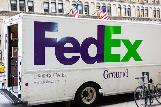 Fedex Truck Images – Browse 11,515 Stock Photos, Vectors, and Video ...
