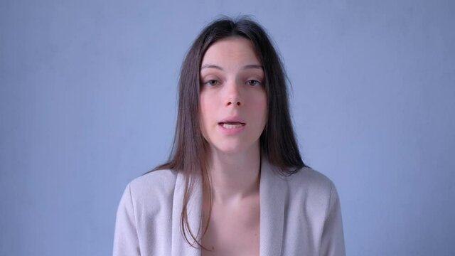 Woman Talking To Camera Images – Browse 147,513 Stock Photos, Vectors ...