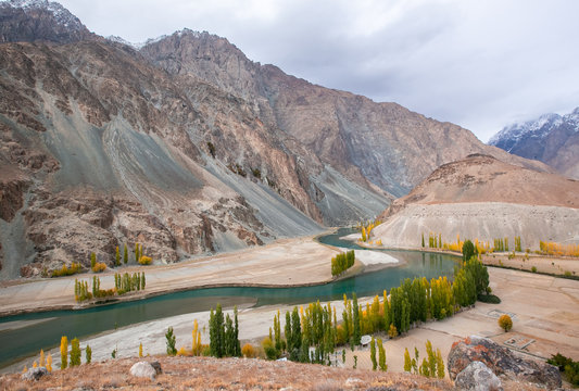 「Phandar」の画像 - 44 件の Stock 写真、ベクターおよびビデオ | Adobe Stock