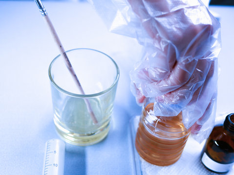 Acidly Bilder – Durchsuchen 80 Archivfotos, Vektorgrafiken und Videos ...