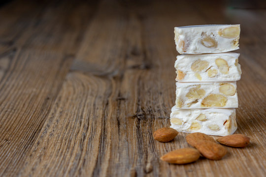 Imágenes de Torrone: descubre bancos de fotos, ilustraciones, vectores ...