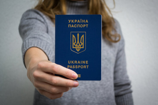"Ukrainian Passport" Images – Browse 2,191 Stock Photos, Vectors, and ...