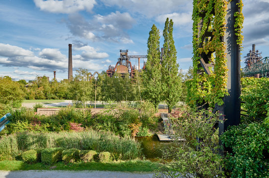 Landschaftspark - Images et vidéos libres de droits | Adobe Stock