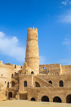 รูปภาพNador – เลือกดูภาพถ่ายสต็อก เวกเตอร์ และวิดีโอ1,289 | Adobe Stock