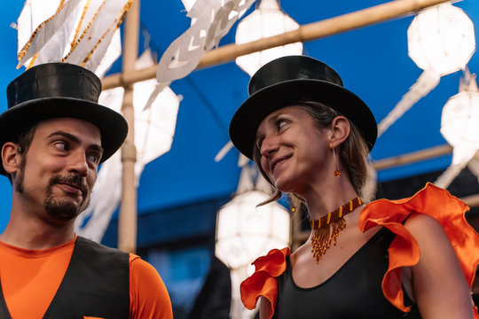 Jugglery Bilder – Durchsuchen 457 Archivfotos, Vektorgrafiken und ...