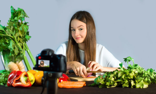 Influenzer Images – Browse 218 Stock Photos, Vectors, and Video | Adobe ...