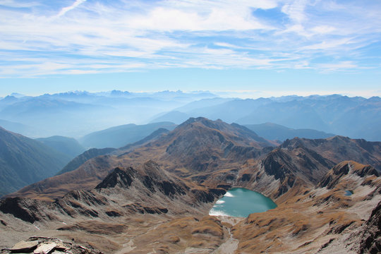 Valsertal Bilder – Durchsuchen 225 Archivfotos, Vektorgrafiken und ...