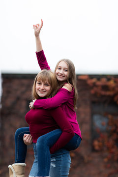 55,233 BEST Piggyback IMAGES, STOCK PHOTOS & VECTORS | Adobe Stock