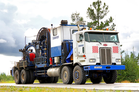 Peterbilt bilder – Bläddra bland 329 stockfoton, vektorer och videor ...