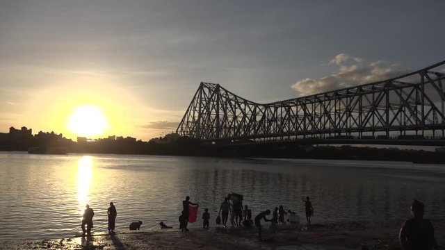 รูปภาพ"Howrah Bridge" – เลือกดูภาพถ่ายสต็อก เวกเตอร์ และวิดีโอ439 ...
