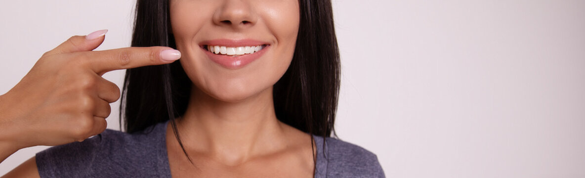 45,580 BEST Pointing Lips IMAGES, STOCK PHOTOS & VECTORS | Adobe Stock