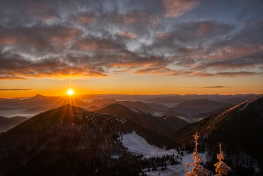 Velky Bilder – Durchsuchen 1,624 Archivfotos, Vektorgrafiken und Videos ...