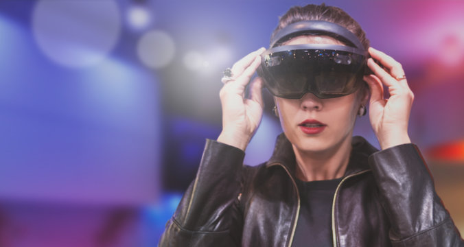 Hololens Images – Browse 1,003 Stock Photos, Vectors, and Video | Adobe ...
