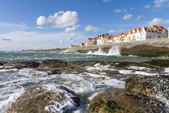 "Front De Mer" Images – Browse 3,997 Stock Photos, Vectors, and Video ...