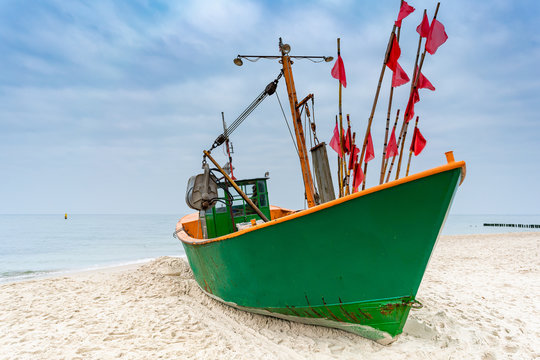 รูปภาพKeelboat – เลือกดูภาพถ่ายสต็อก เวกเตอร์ และวิดีโอ393 | Adobe Stock