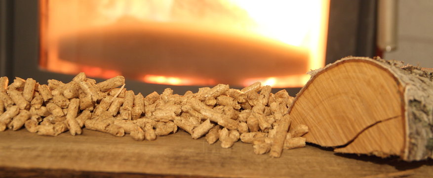 Holzscheit bilder – Bläddra bland 3,172 stockfoton, vektorer och videor ...