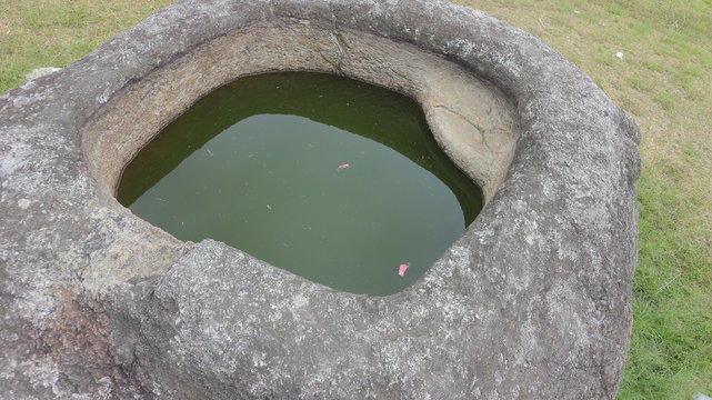 「Megalit」の画像 - 102 件の Stock 写真、ベクターおよびビデオ | Adobe Stock