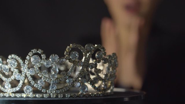 Pageant Winner Images – Browse 2,884 Stock Photos, Vectors, and Video ...